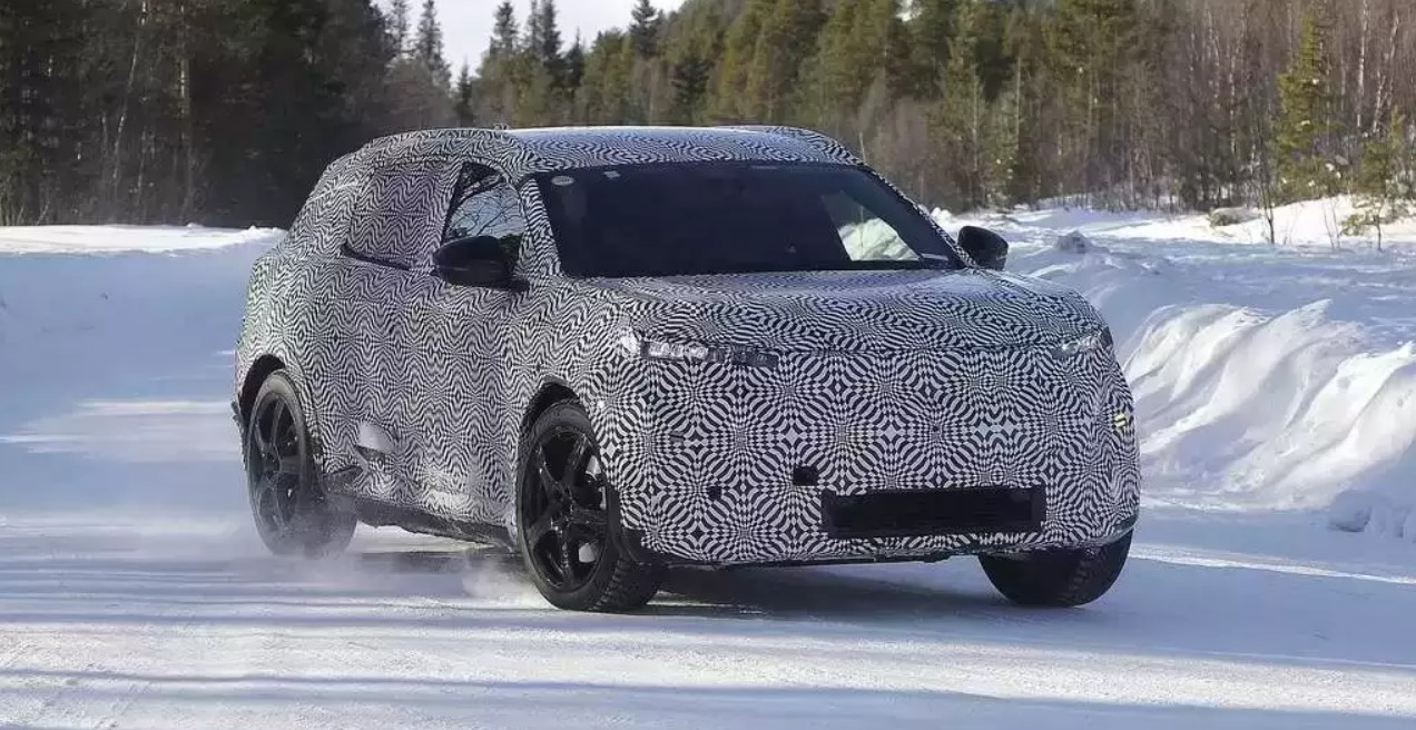 Sneak Peek: Renault Scenic E-Tech EV Unveiled in Spy Shots, Showcasing ...