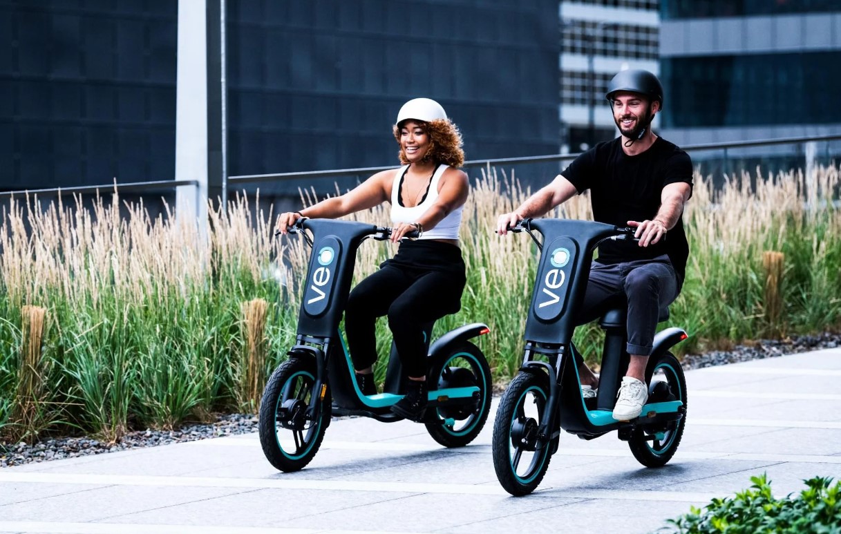 Veo Launches Cosmo X Seated E-Scooter for Retail: A Breakthrough Move ...