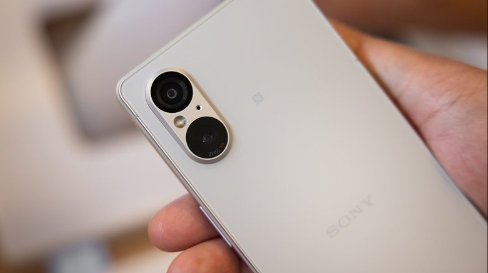 Sony Xperia 5 V: Compact Flagship Now Available with Impressive ...